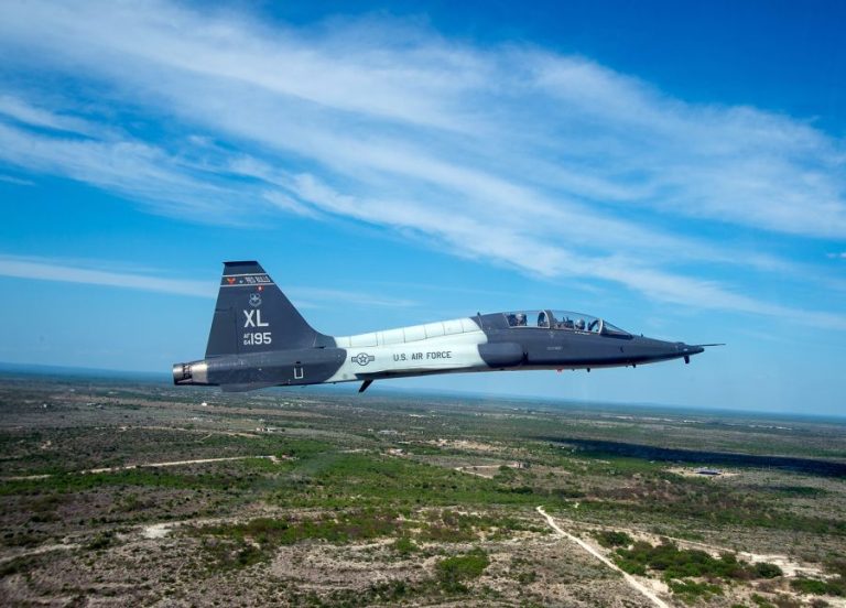 Pilot killed in U.S. Air Force T-38 Talon Crash, fifth crash in one ...