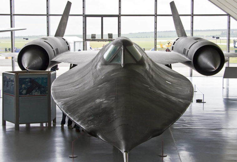 Fascinating Facts about the SR-71 Blackbird, the Fastest Plane on Earth ...