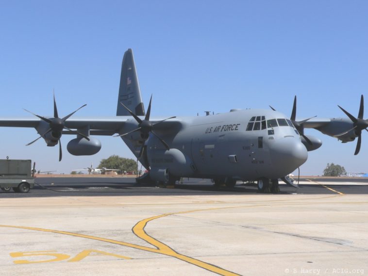 Comparison of C-17 VS C-130: The Two Large Cargo Aircraft - Crew Daily