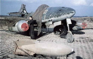 Amazing facts about Messerschmitt Me262; The World’s First Operational ...