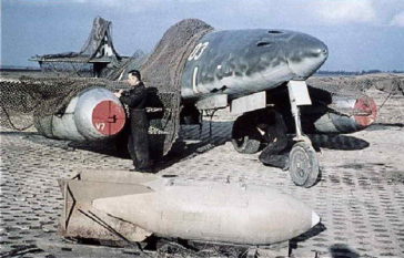 Amazing facts about Messerschmitt Me262; The World’s First Operational ...