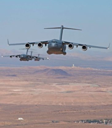 Comparison of C-17 VS C-130: The Two Large Cargo Aircraft - Crew Daily