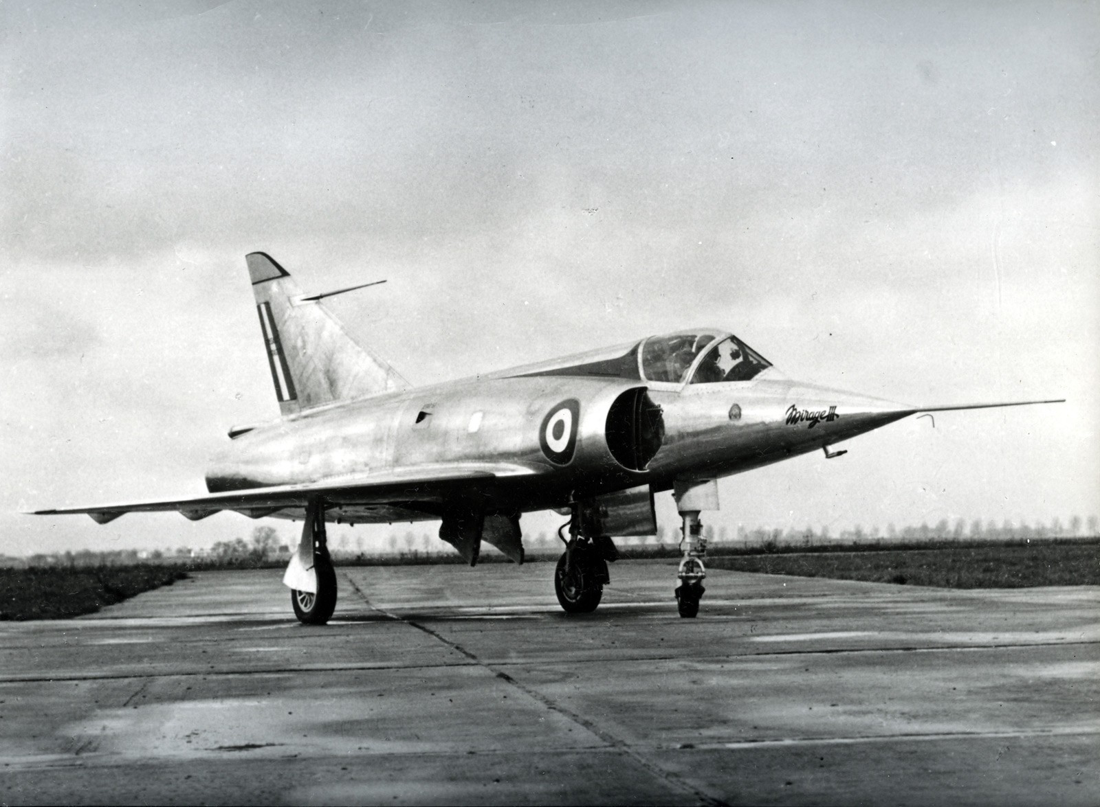 Amazing facts about Dassault Mirage 2000 - Crew Daily