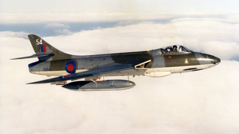 Amazing facts about Hawker Hunter - Crew Daily