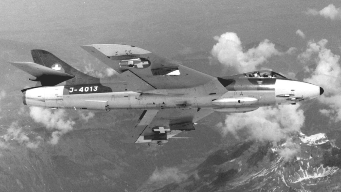 Amazing facts about Hawker Hunter - Crew Daily