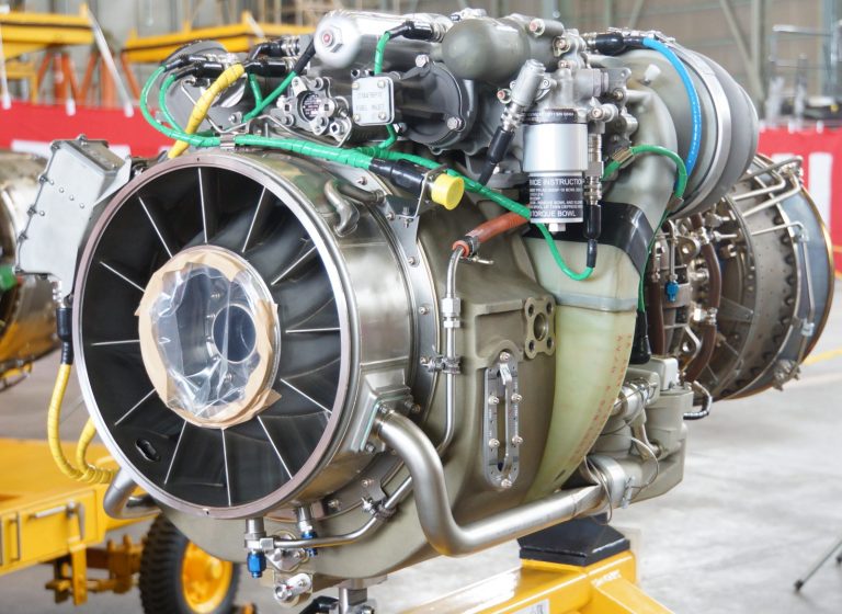 Amazing facts about the Sikorsky UH-60 Black Hawk - Crew Daily