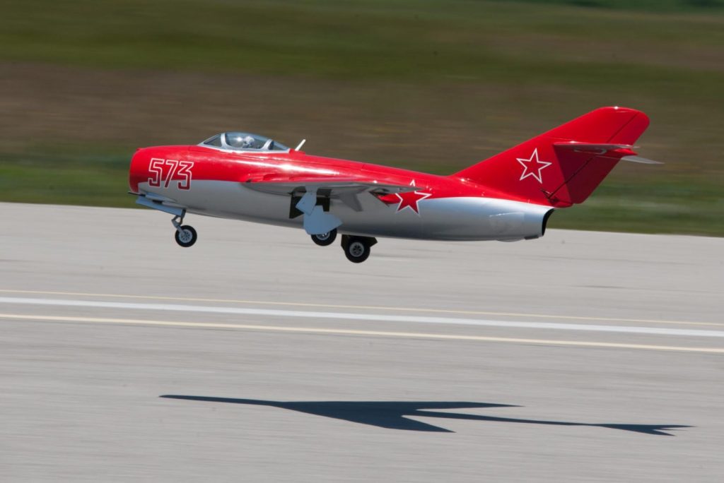 Amazing Facts About Mikoyan-Gurevich MiG-15 - Crew Daily