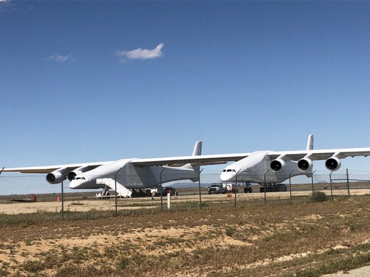 Stratolaunch; The world's largest plane finally took its first flight ...