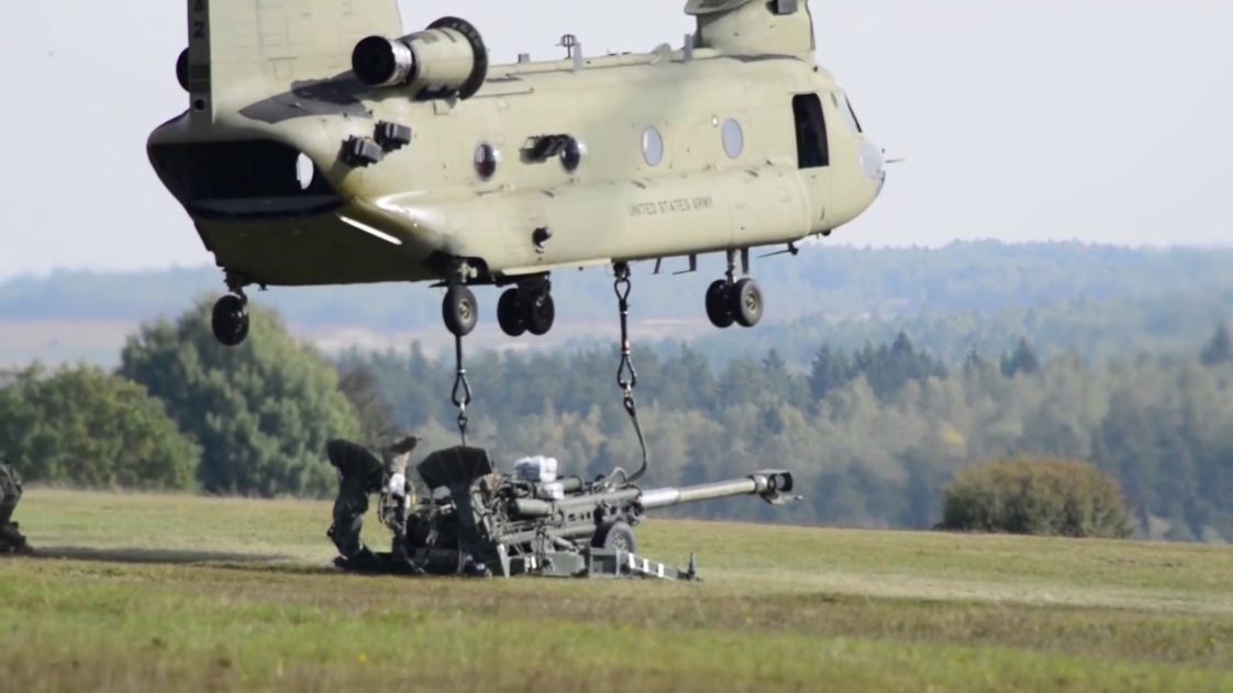 Amazing facts about Boeing CH-47 Chinook; The Military Helicopter ...