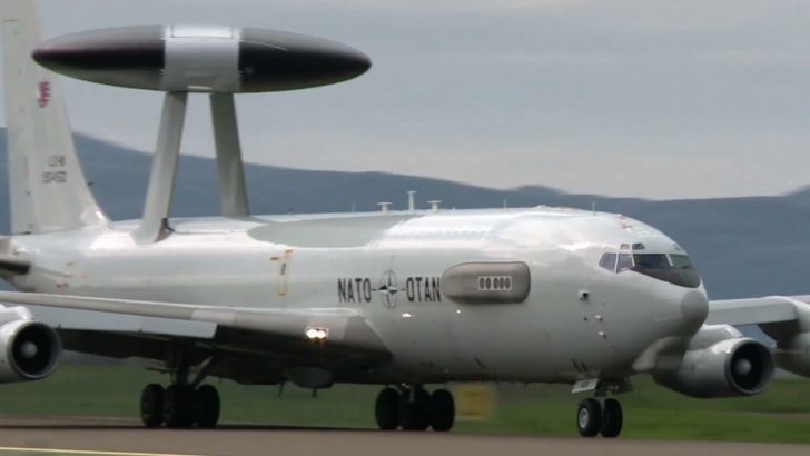 Interesting Facts about the Boeing E-3 Sentry - Crew Daily