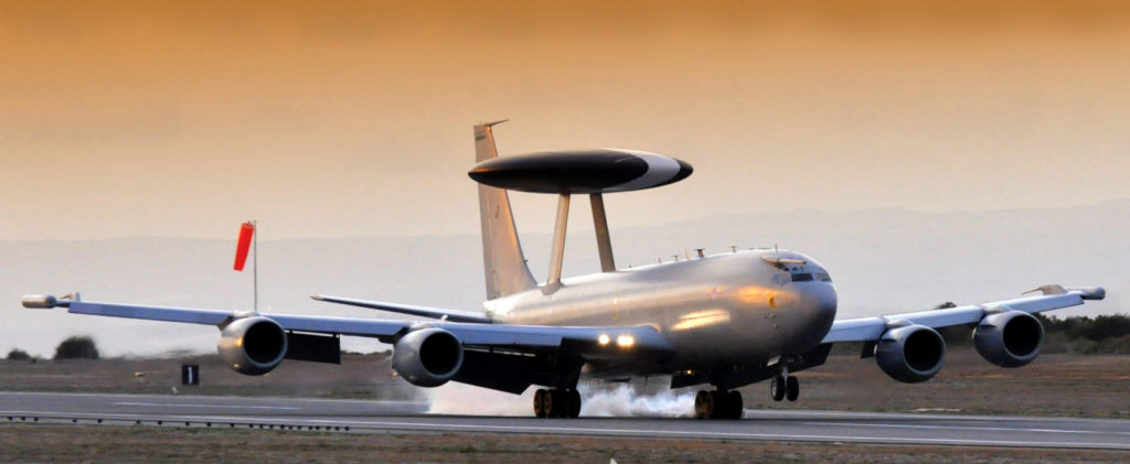 Interesting Facts about the Boeing E-3 Sentry - Crew Daily