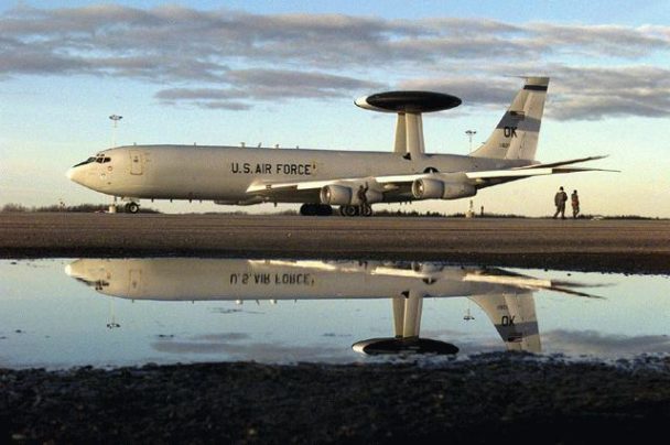 Interesting Facts about the Boeing E-3 Sentry - Crew Daily