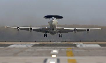 Interesting Facts about the Boeing E-3 Sentry - Crew Daily