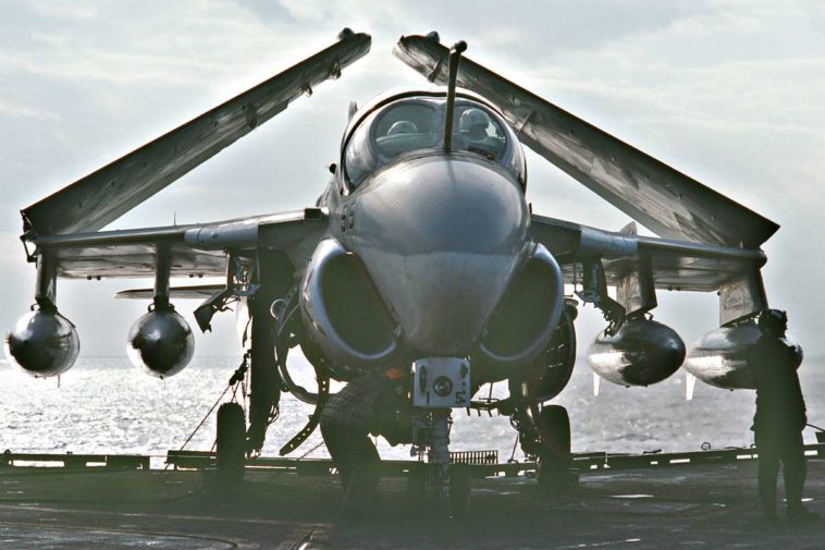 Amazing facts about the Grumman A-6 Intruder - Crew Daily