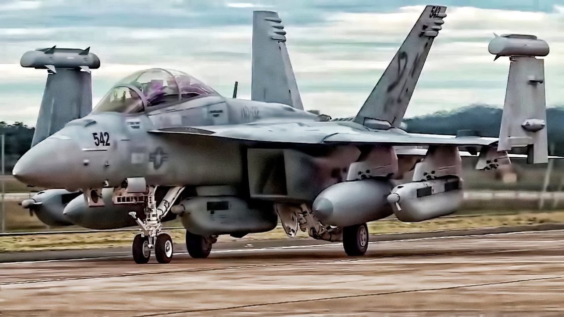Amazing facts about the Boeing F/A-18E/F Super Hornet - Crew Daily
