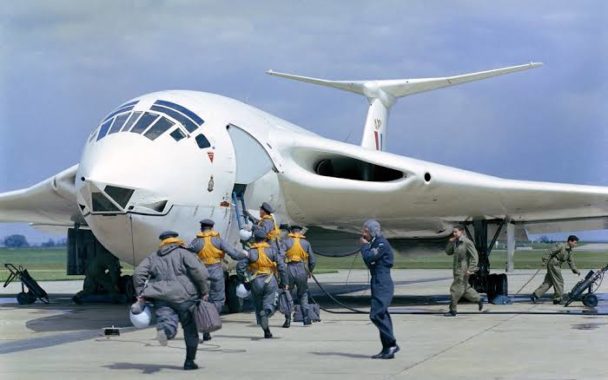 Amazing facts about the Handley Page Victor; the Bomber and the Aerial ...