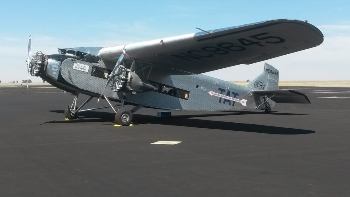 Ford Trimotor: The Civilian and Military Transport Aircraft