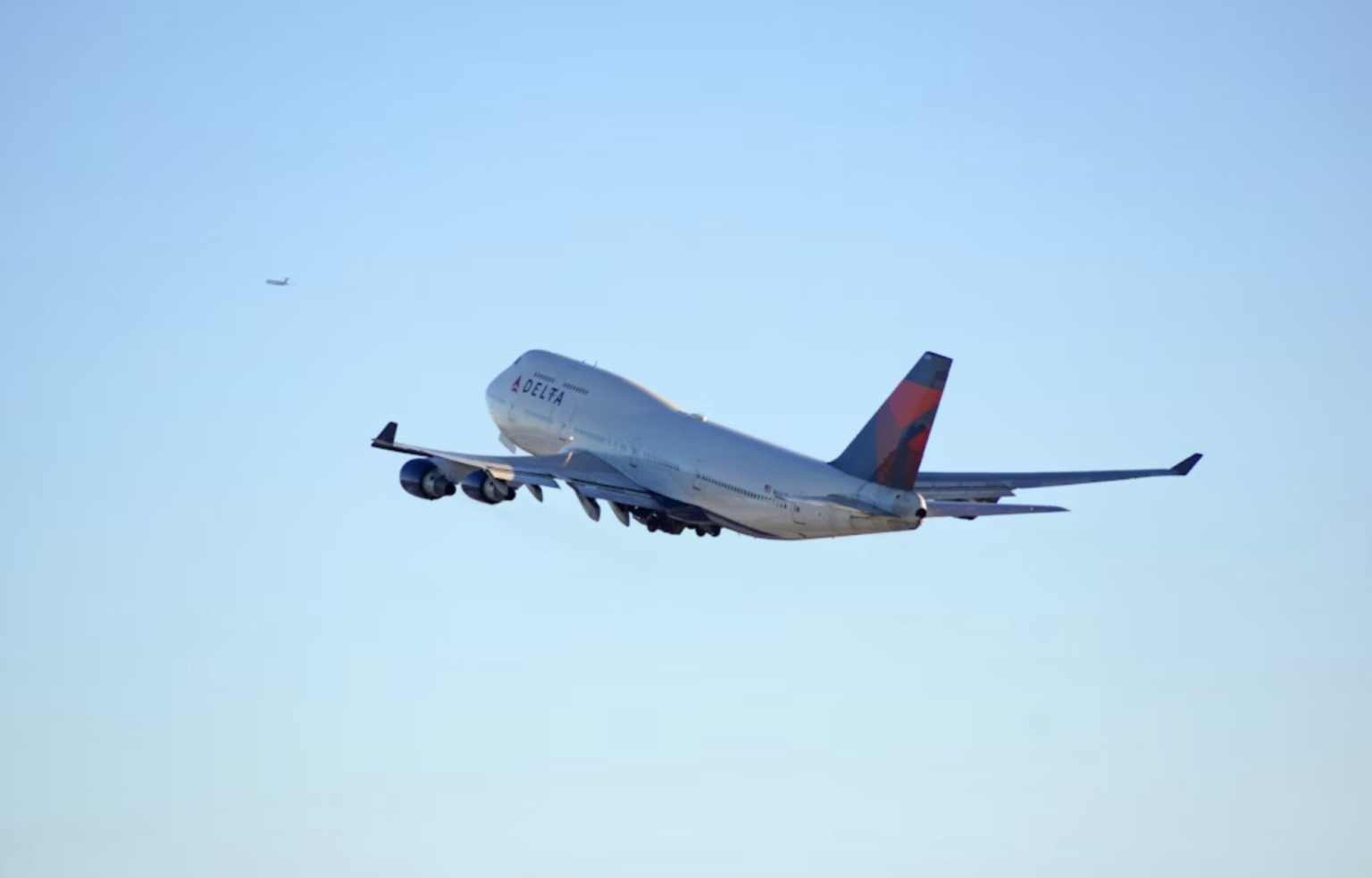 The Iconic Boeing 747: A Look at Its History and Evolution : The ...